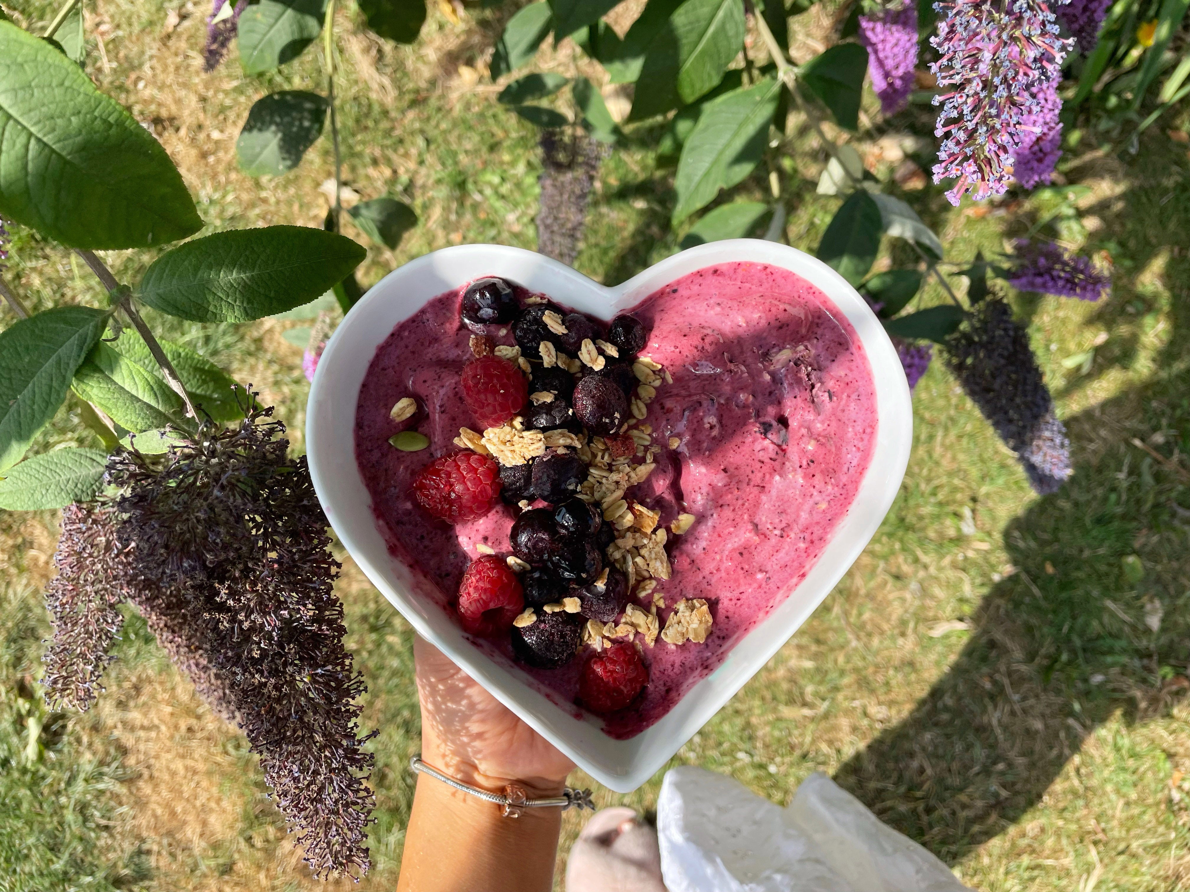 3 Summertime Smoothie Bowls – The Great British Porridge Co