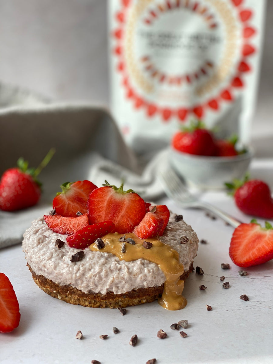 Strawberry Chia Cheesecake – The Great British Porridge Co
